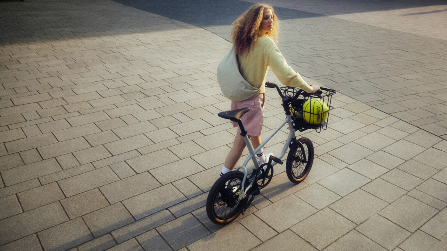 YOONIT Micro – The smallest bike with cargo vibe.